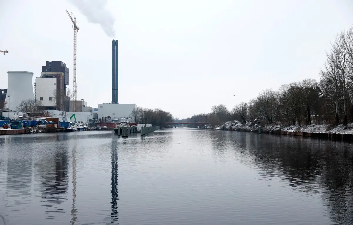 Power restored in Berlin after 5-day blackout, authorities probe links ...