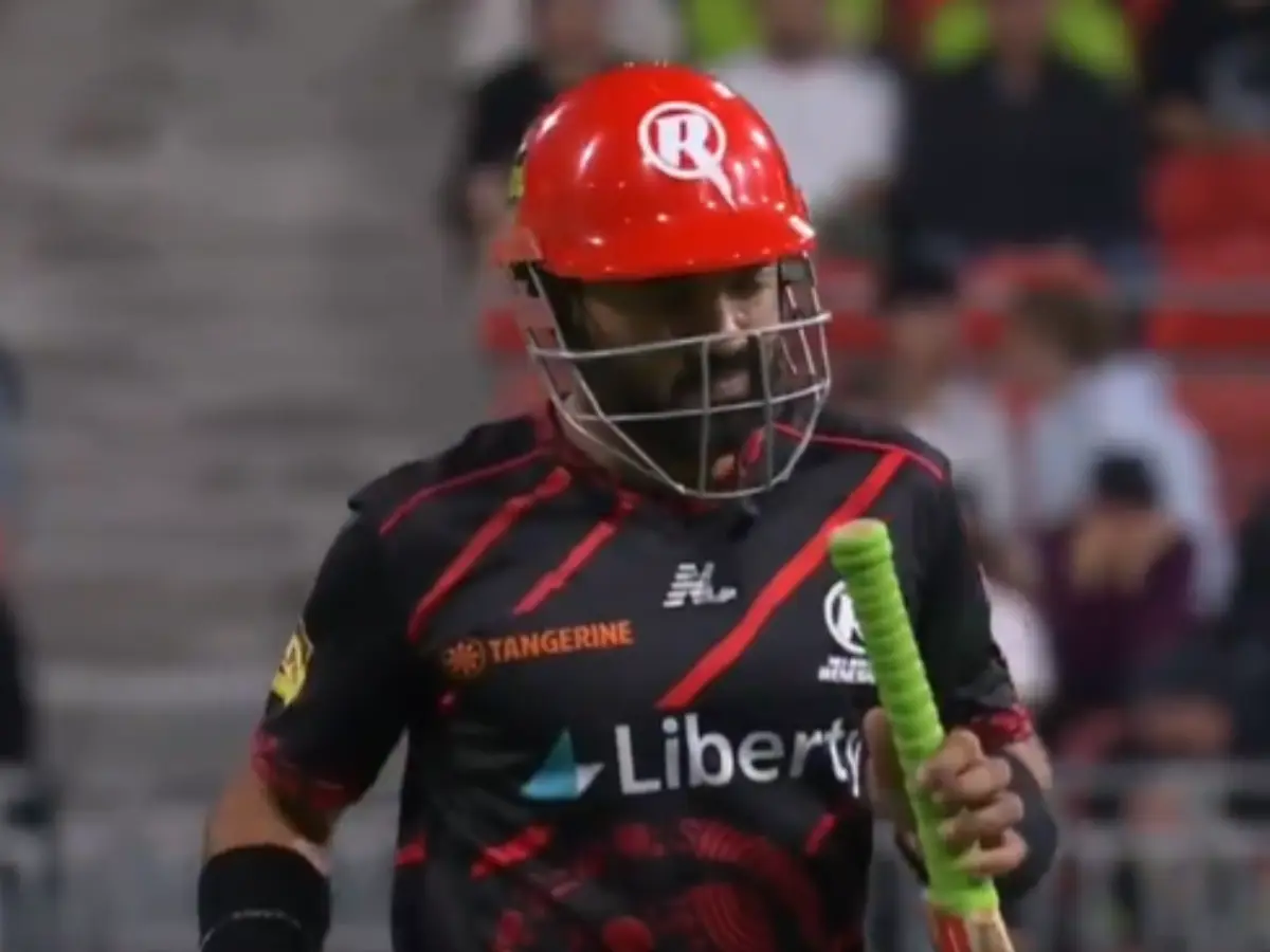 BBL: Pak's Rizwan forced to retire out in embarrassing moment | WATCH