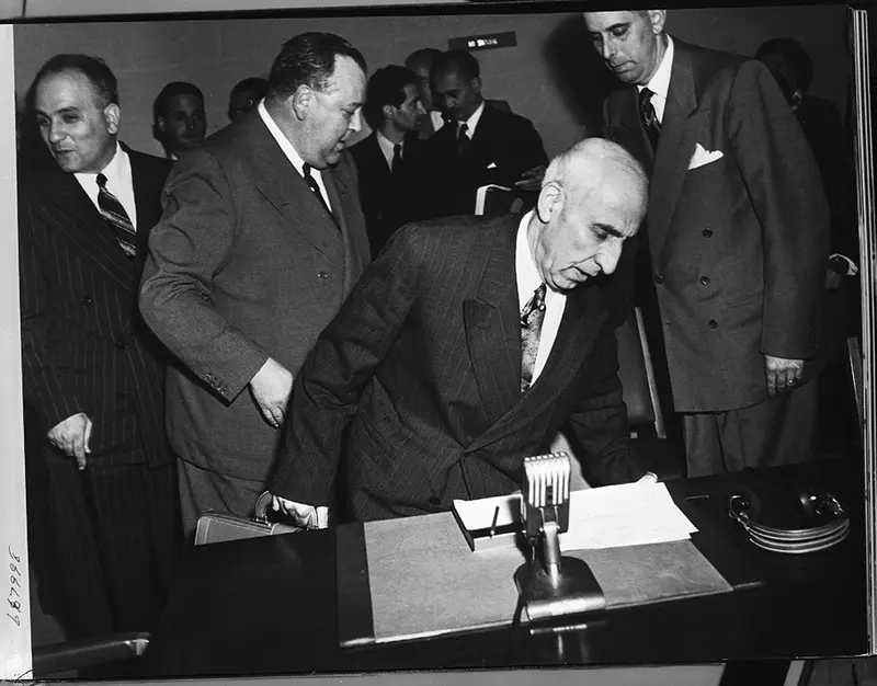 'Iran’s patriot who challenged Britain!': Who was Mohammad Mosaddegh ...