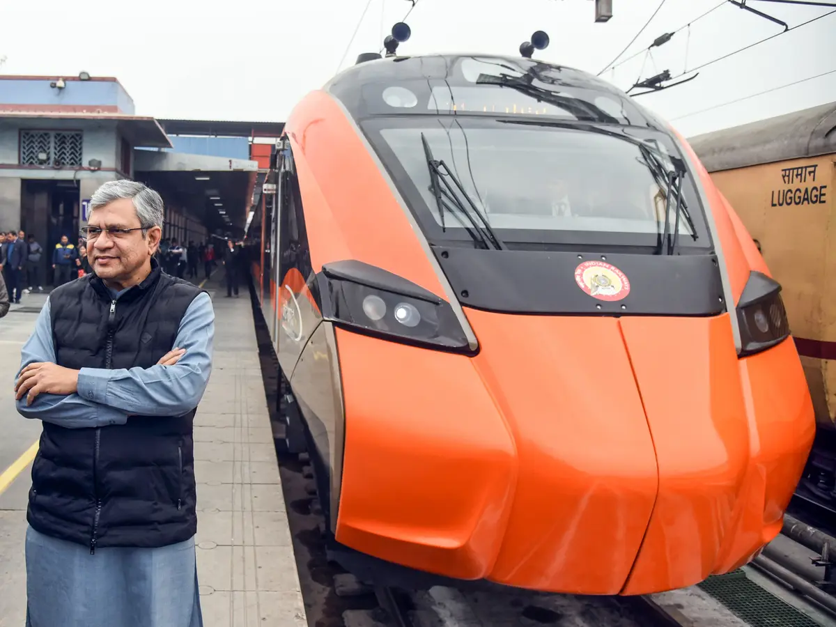 After Vande Bharat Sleeper launch, Ashwini Vaishnaw urges West Bengal ...