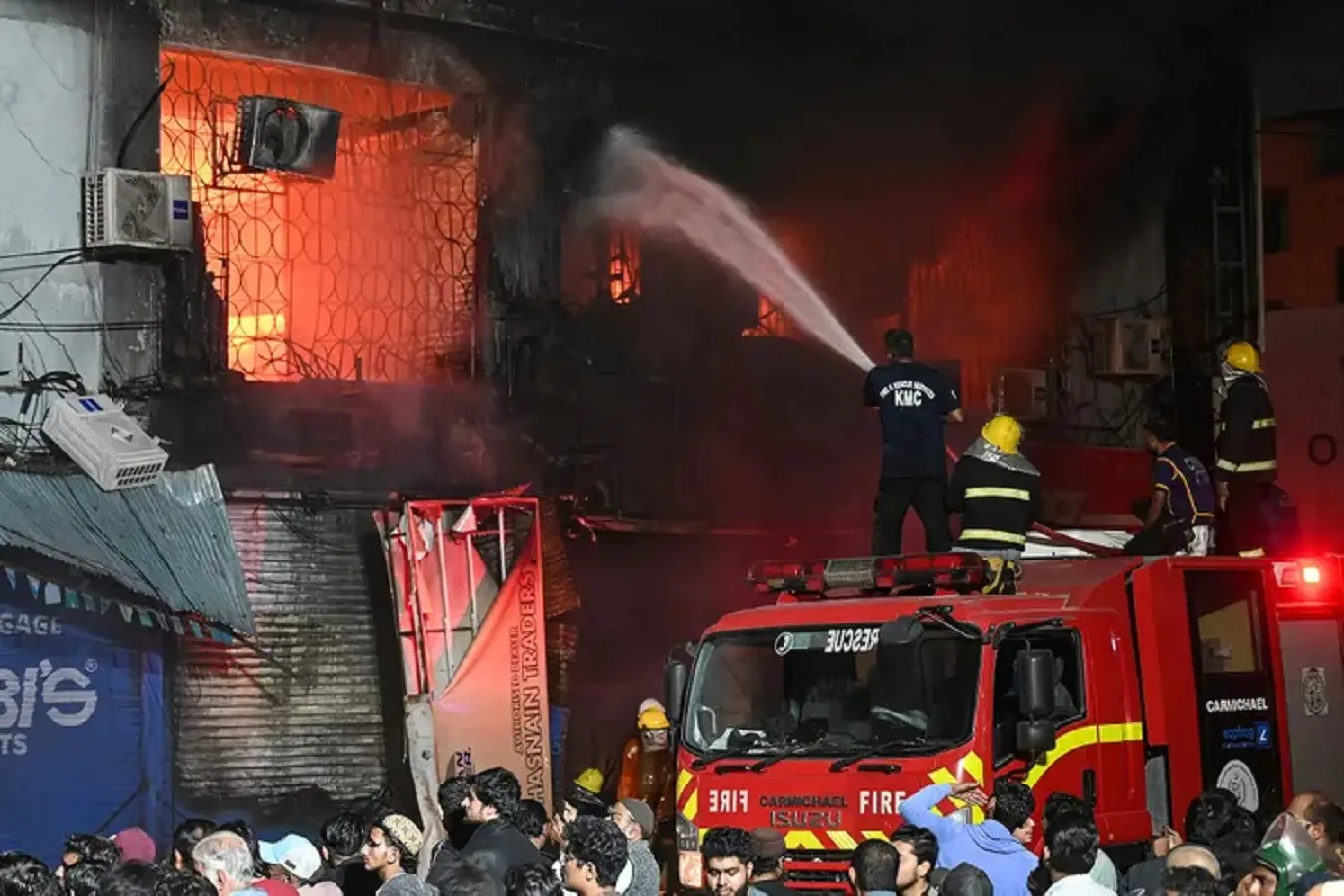 Karachi mall fire toll may rise as 60 reported missing, Sindh CM says 6 ...
