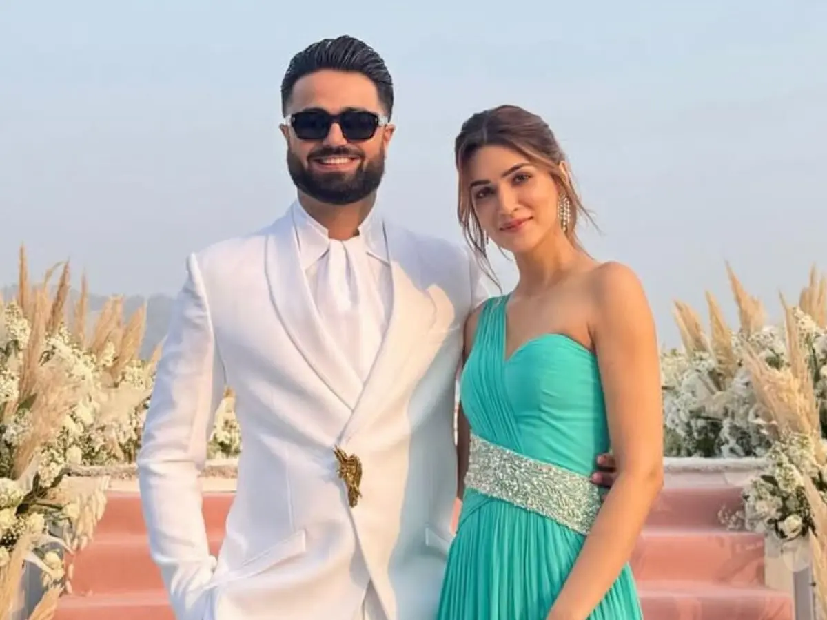 Kriti Sanon poses with rumoured boyfriend Kabir Bahia at Nupur Sanon ...