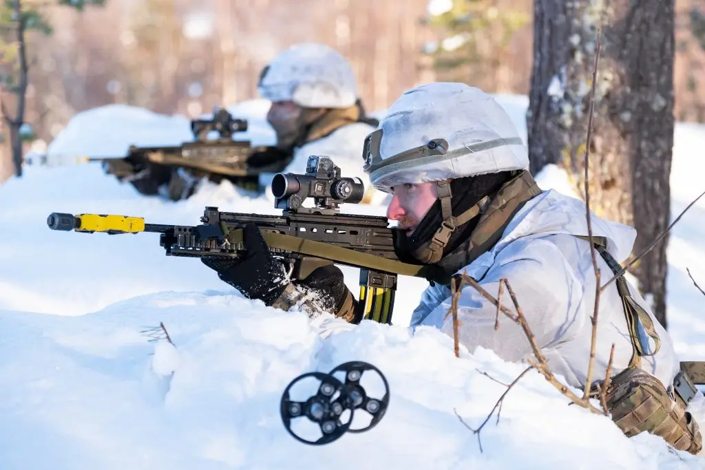 ‘Arctic warfare’: How troops modify rifles for extreme cold combat