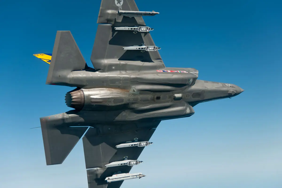 'S-300 or Bavar-373': Why Iranian-made air defence cannot stop American ...