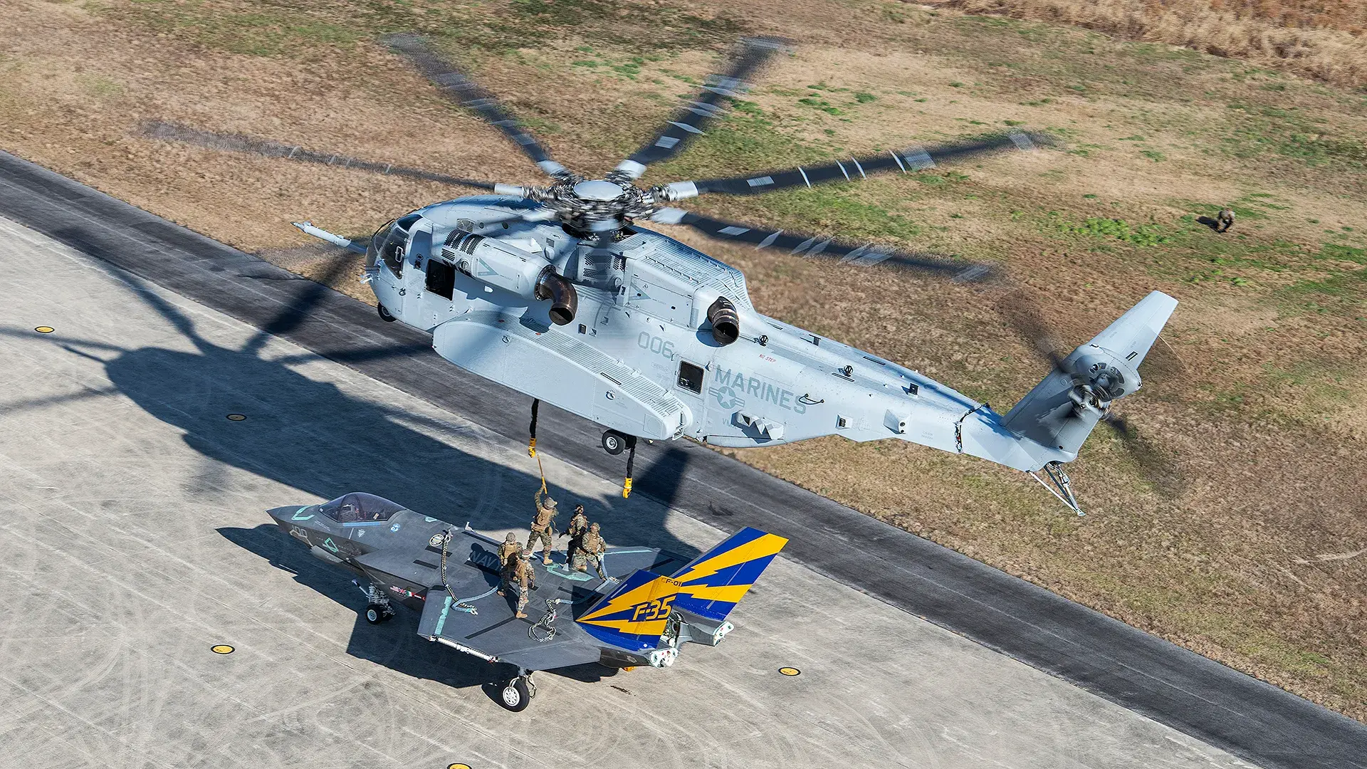 Which is the US’s largest and most expensive helicopter?
