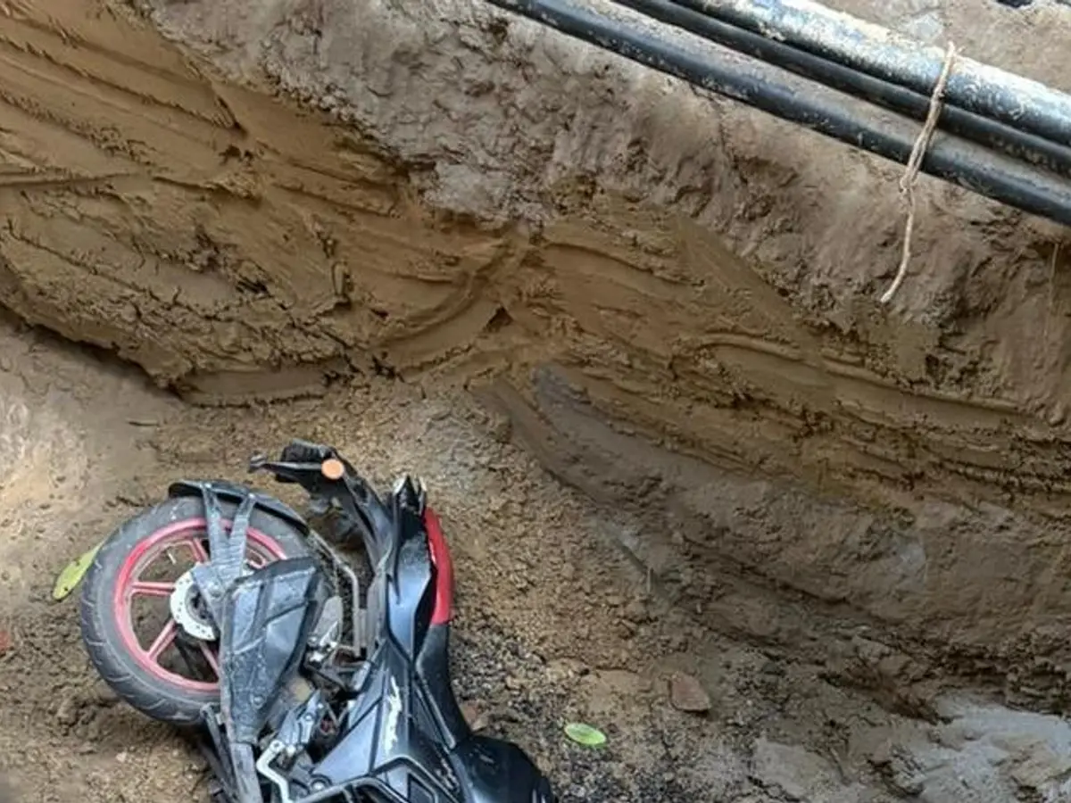 After Noida incident, Delhi biker dies falling into uncovered pit in ...