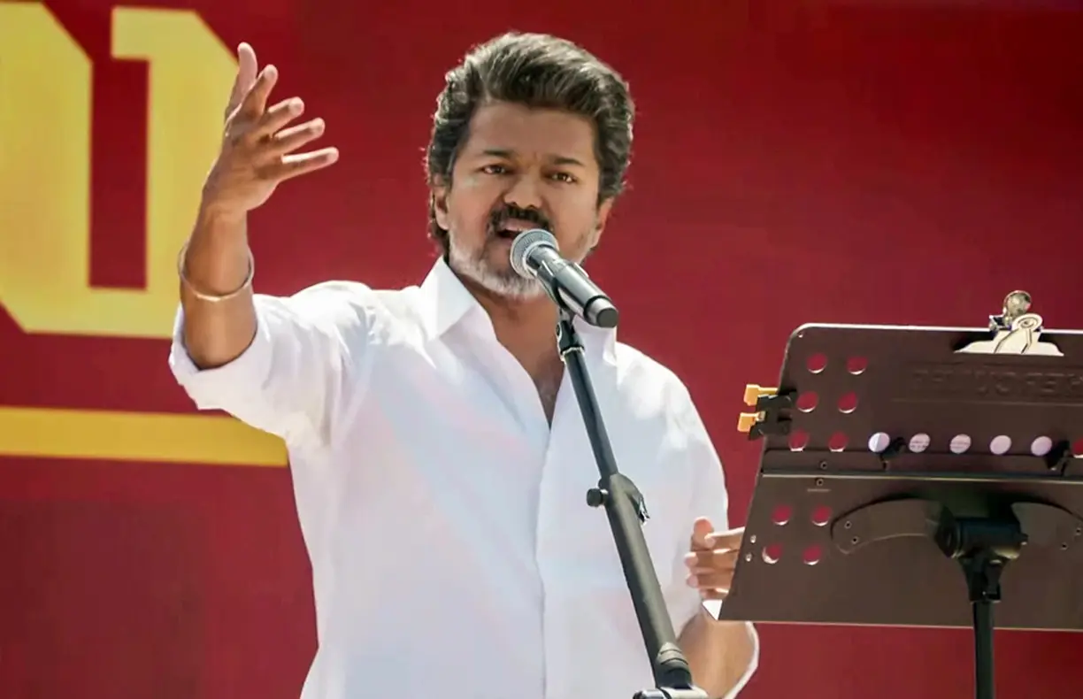 Man collapses to death at Vijay’s election rally; AIADMK says carry ...