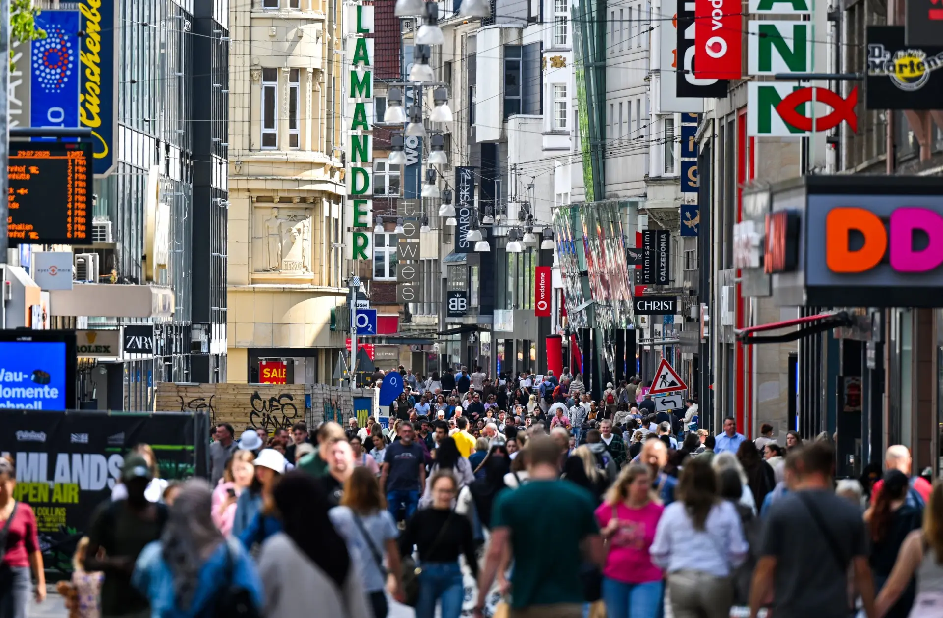 World Consumer Rights Day 2026: 7 countries with the highest consumer ...