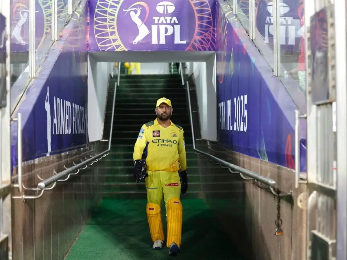 Is Dhoni’s CSK role ‘unjustified’? ABD sparks debate as Pujara backs ...
