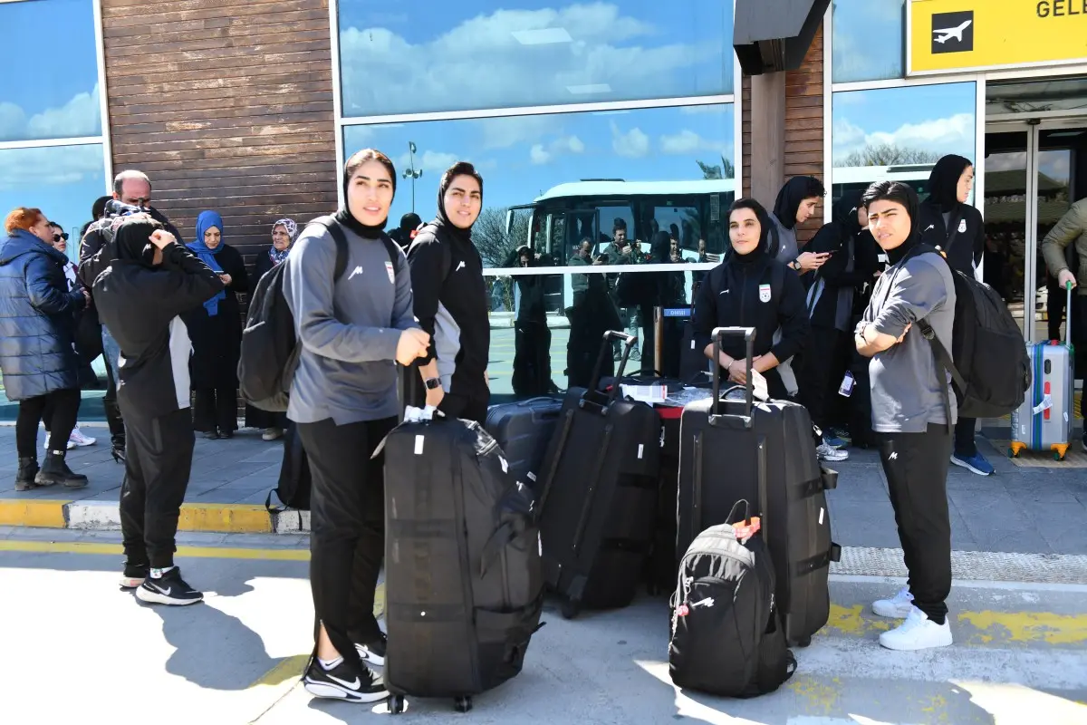 Iranian women's football team players, including those who were granted ...