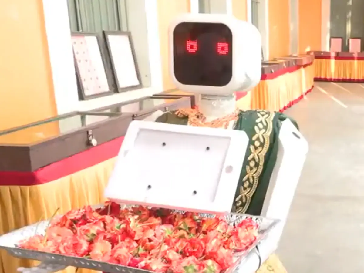 Meet 'Nila', the robot welcoming voters at Puducherry polling booth: WATCH