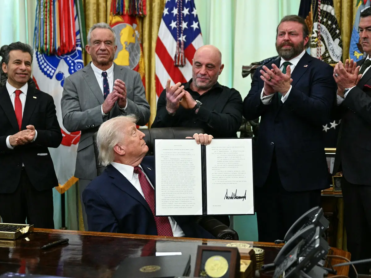 Trump signs executive order to fast-track psychedelic drug research ...