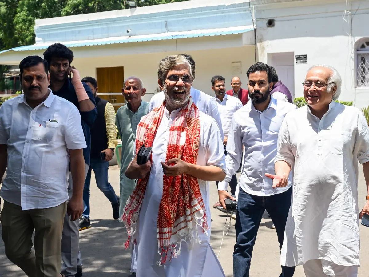 Keralam Assembly polls: Congress-led UDF wins 97 of 140 seats, returns ...
