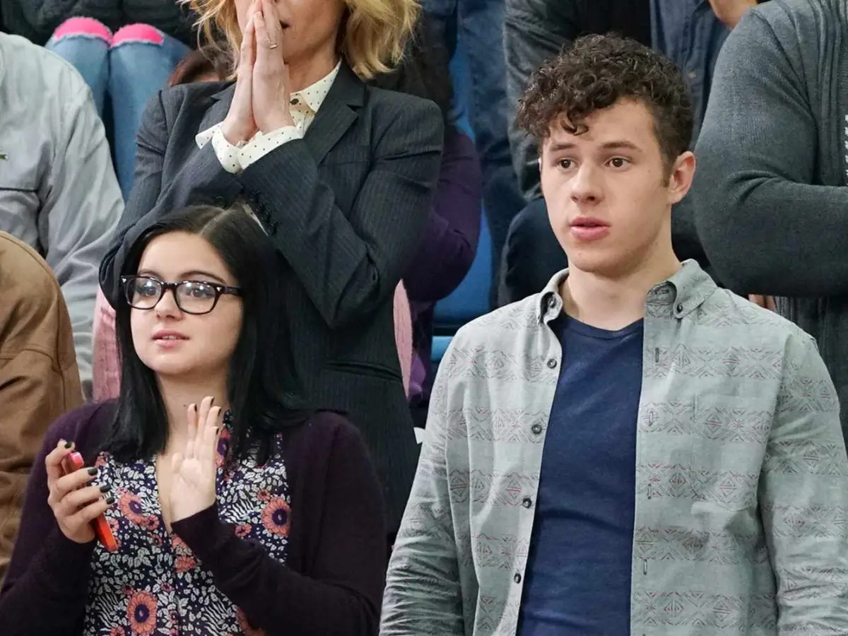 Modern Family star Ariel Winter moves in with her on-screen brother ...