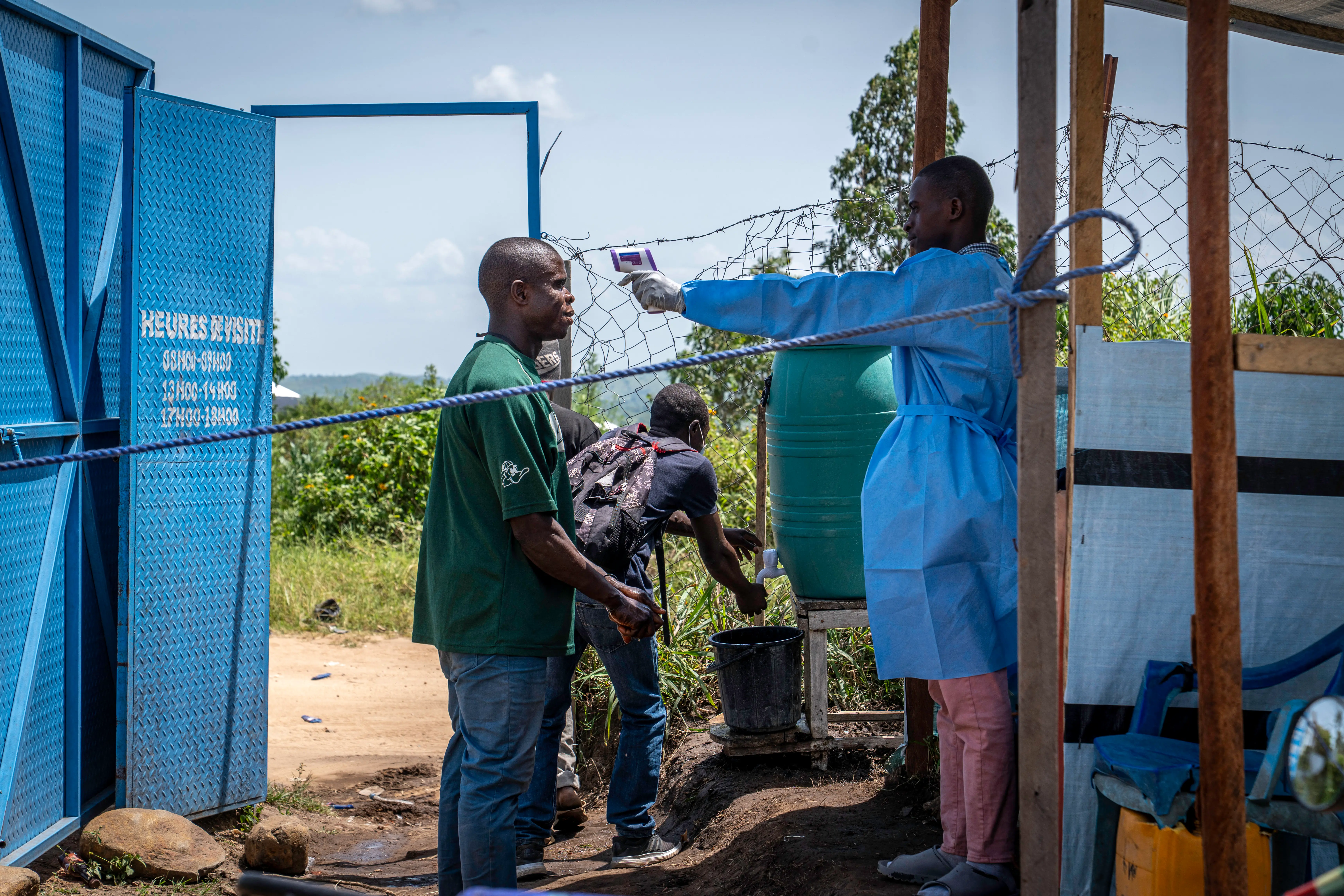 Russia claims its Ebola vaccine may protect against Bundibugyo strain ...