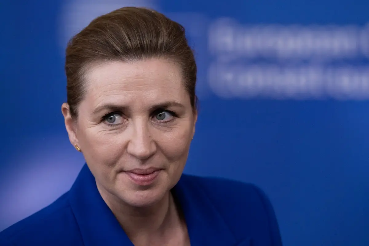 ‘Would rather have kids smoke than stay on social media’: Danish PM’s ...