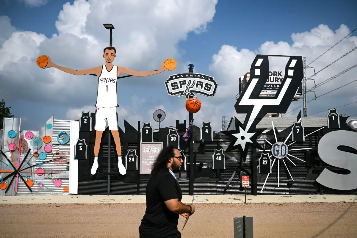 NBA Finals 2026: San Antonio Spurs vs New York Knicks. Check schedule ...