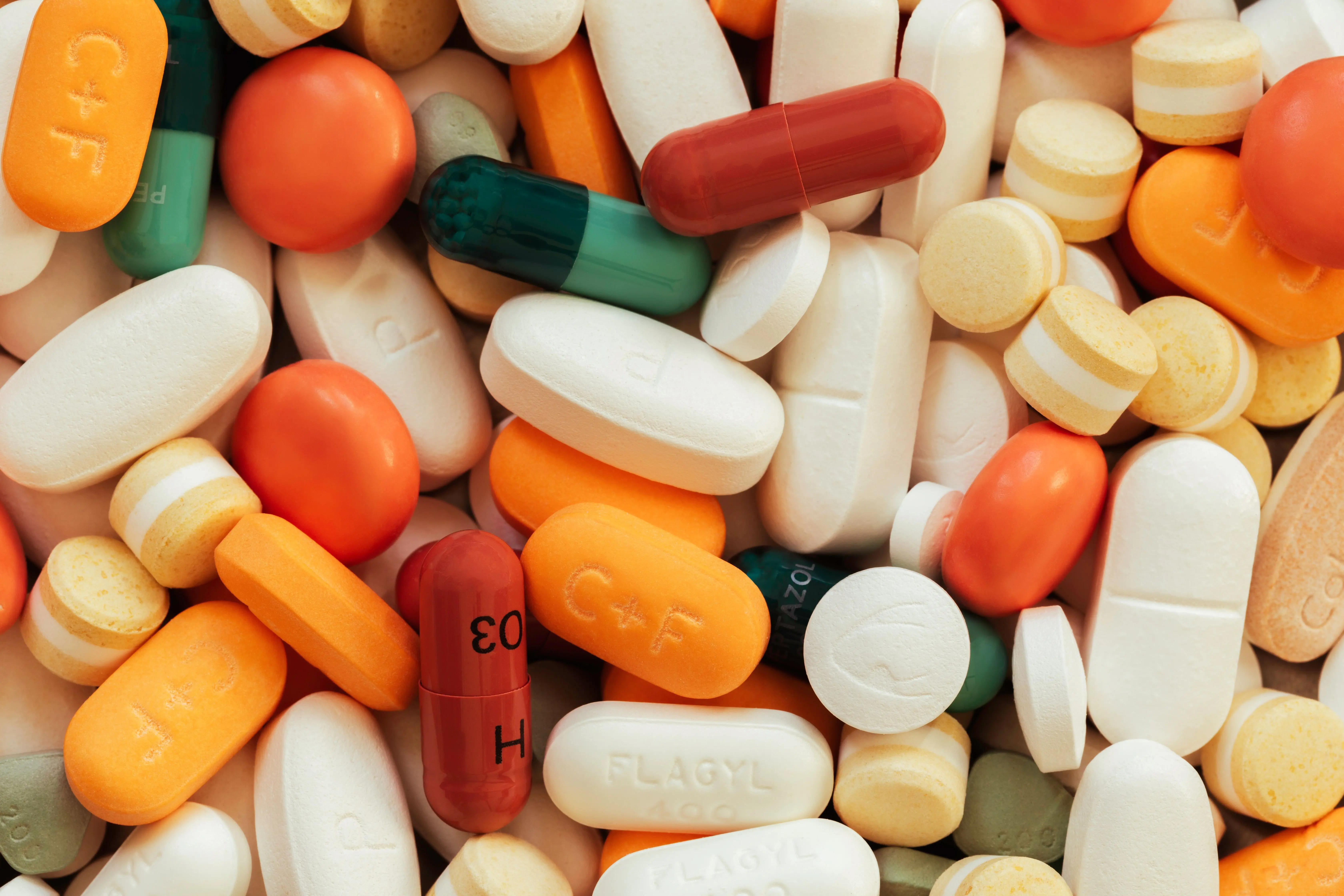 AstraZeneca’s daily pill delivers 11.8% weight loss in mid-stage trials