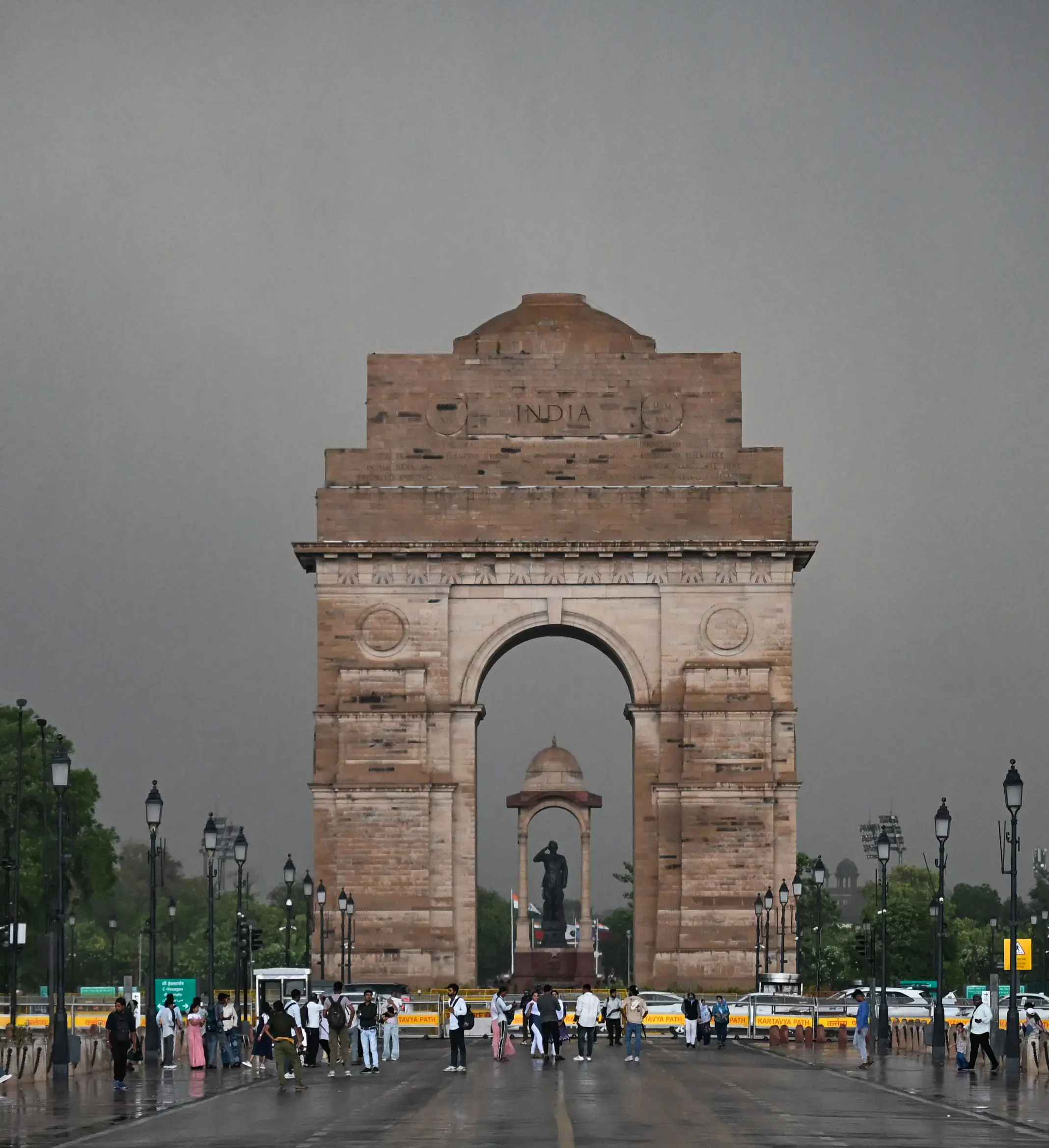 Red alert in Delhi: IMD predicts rain, thunderstorms to intensify from ...