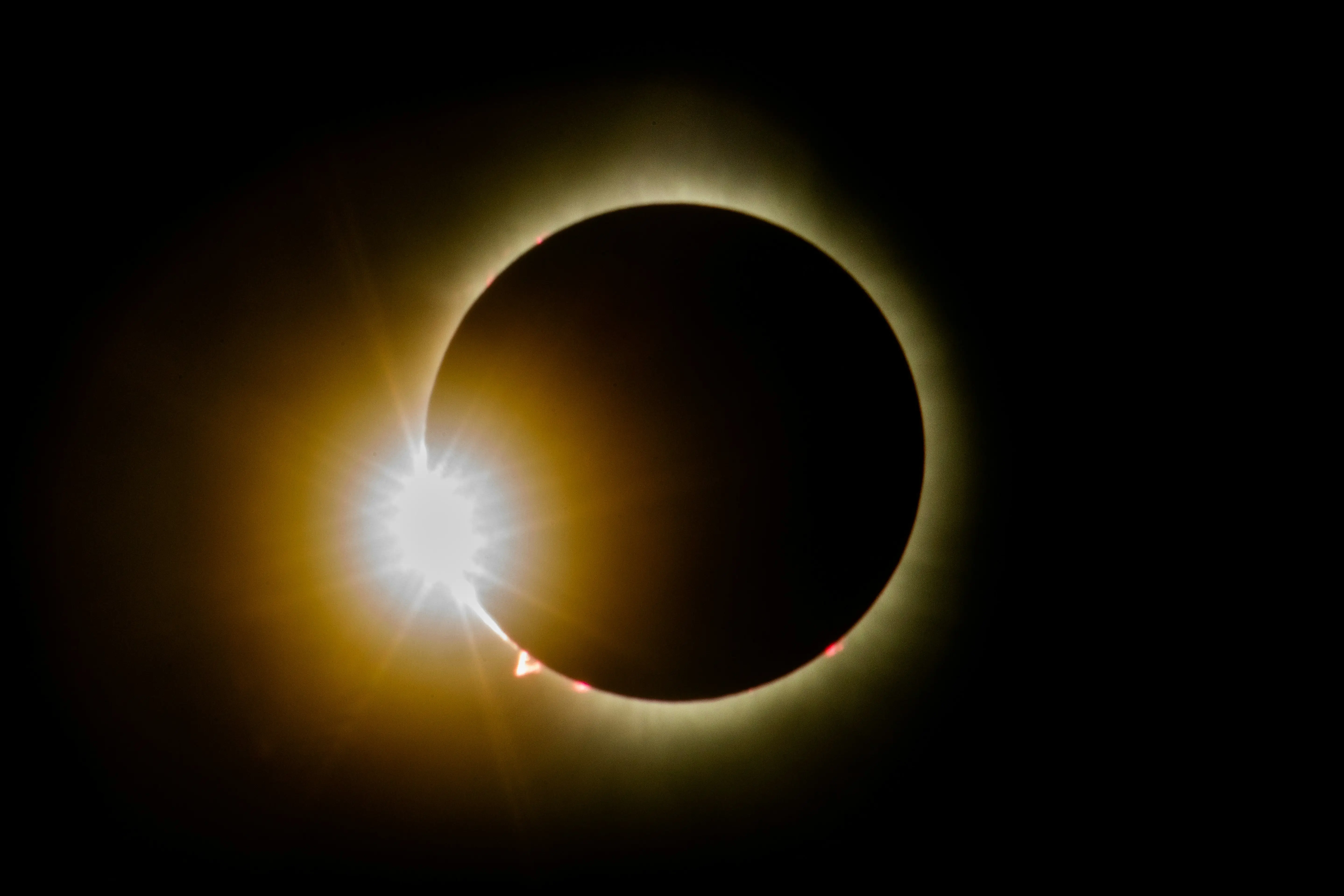 Total Solar Eclipse 2026: What is a 'sunset eclipse' that will be ...