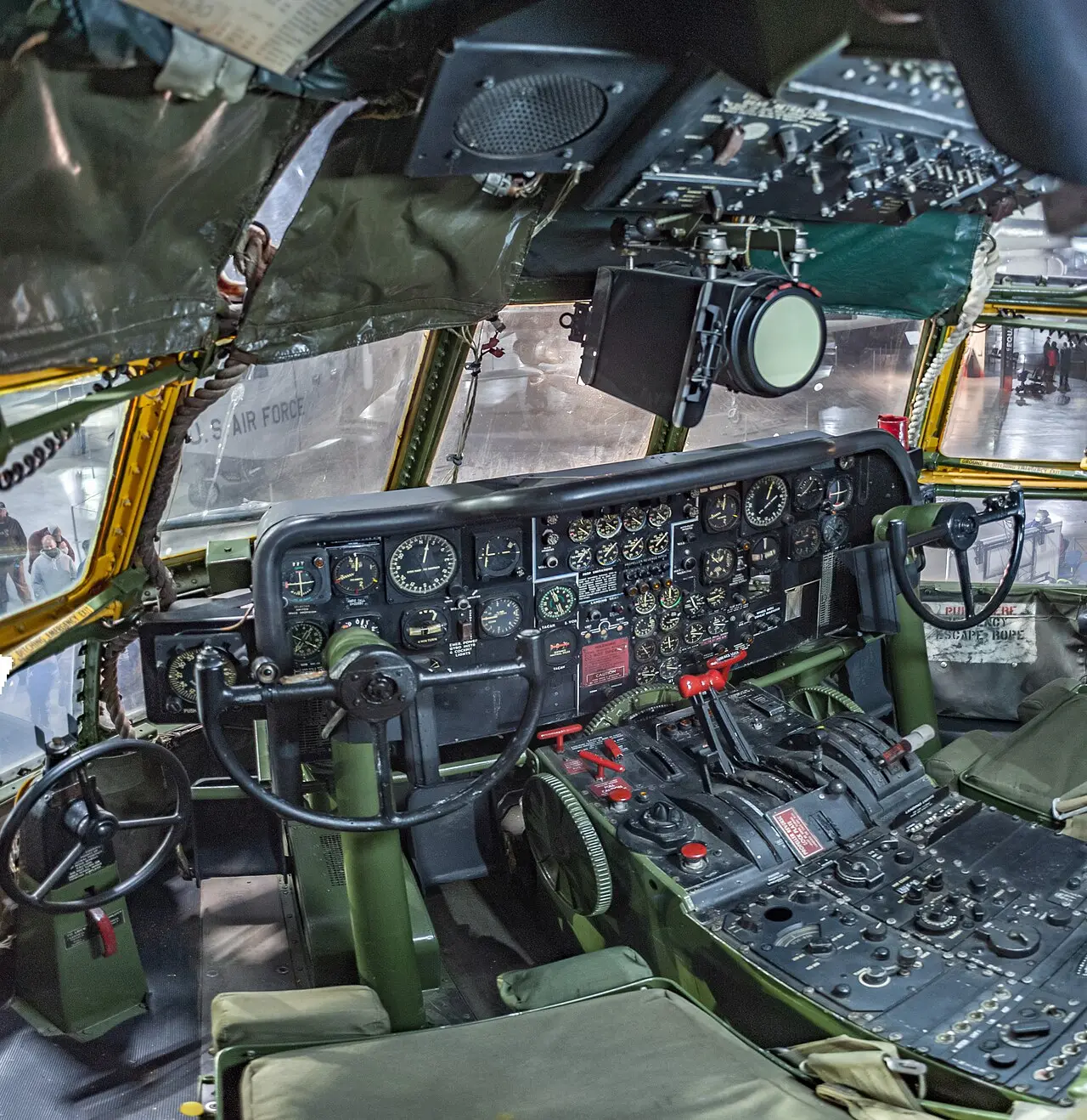 Why Russian fighter jets have distinct cockpit colors compared to US jets