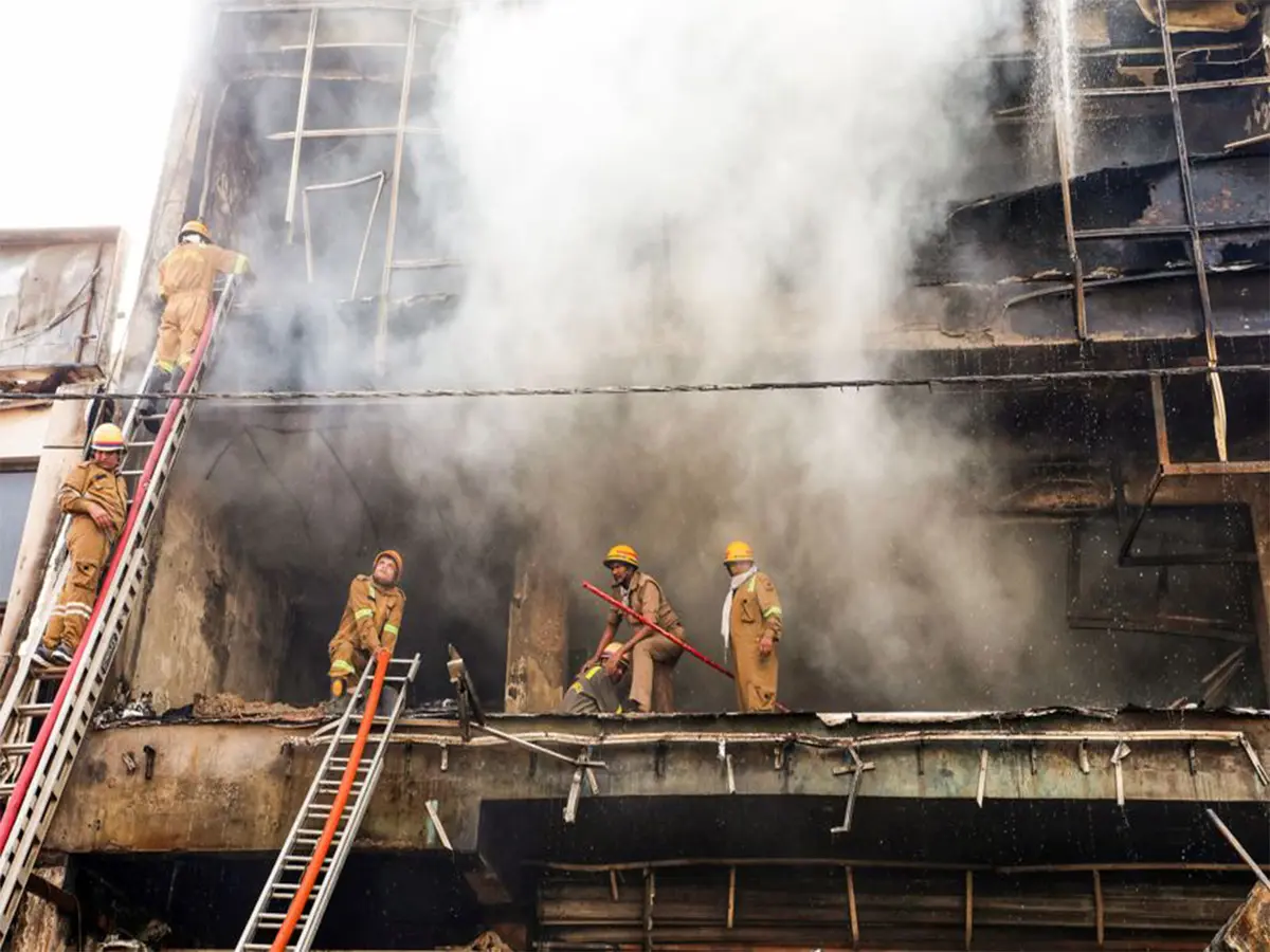 Lucknow Fire: 4 government officials suspended, 4 building owners ...